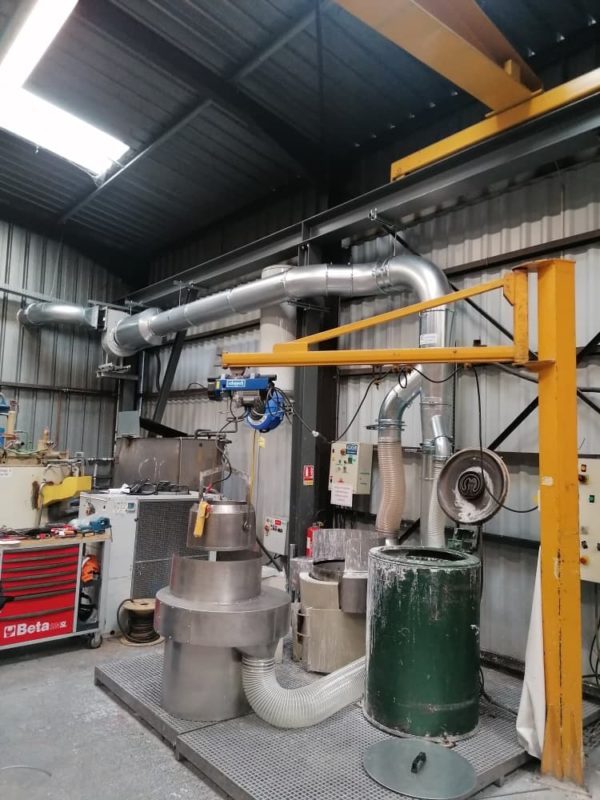 Aspiration de vapeurs de solvant sur cuve avec anneaux de Pouyès